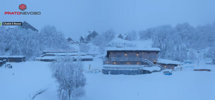 Prato Nevoso(CN) sotto una forte nevicata - MeteoLive.it